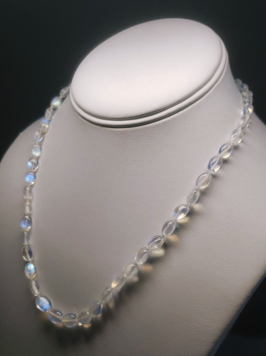 Moonstone - Blue Flash EO+ oval 18.25inch
